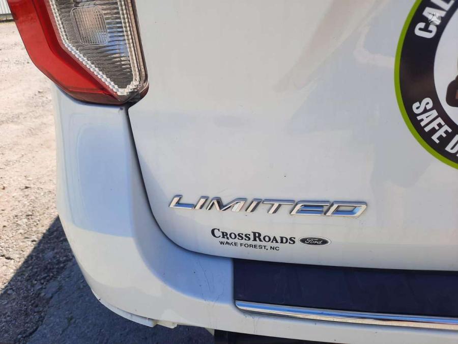White Ford Explorer 2020 in Kaunas, with an engine capacity of 2.26 L and mileage of 88 thousand km for 16335 €, photo 15 on AUTOMOTO.COM.LV