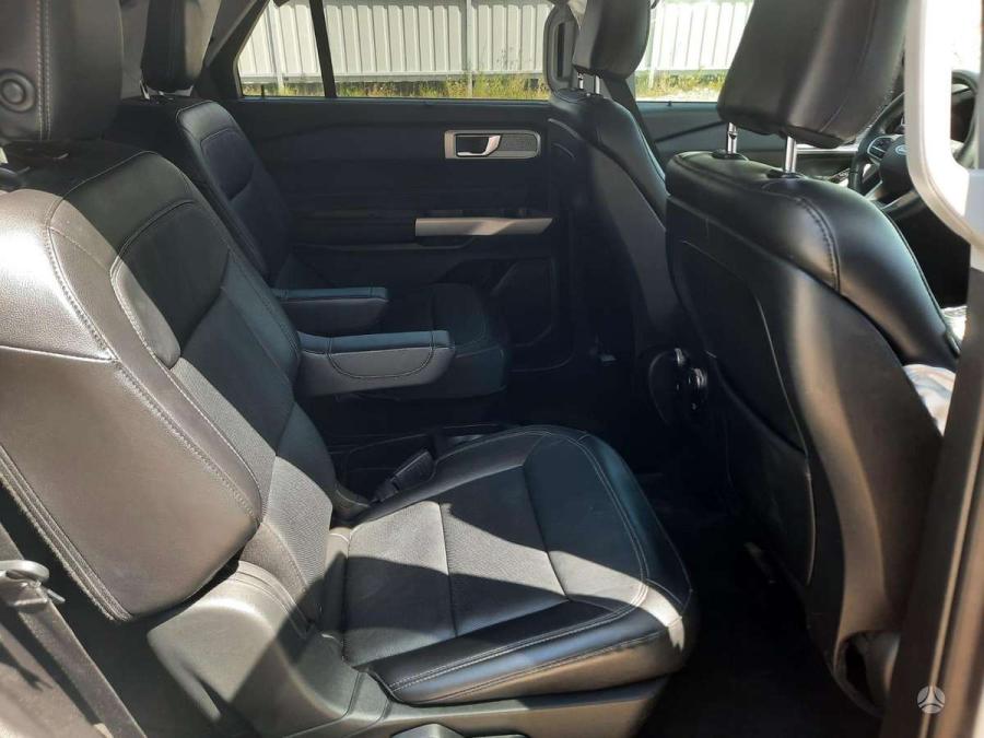 White Ford Explorer 2020 in Kaunas, with an engine capacity of 2.26 L and mileage of 88 thousand km for 16335 €, photo 26 on AUTOMOTO.COM.LV