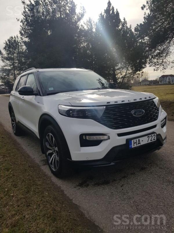 Balts Ford Explorer 2023 Kuldīga, ar dzinēja tilpumu 3.00 L un nobraukumu 100 tūkst. km par 40535 €, foto 3 vietnē AUTOMOTO.COM.LV