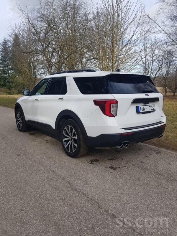 Balts Ford Explorer 2023 Kuldīga, ar dzinēja tilpumu 3.00 L un nobraukumu 100 tūkst. km par 40535 €, foto 4 vietnē AUTOMOTO.COM.LV