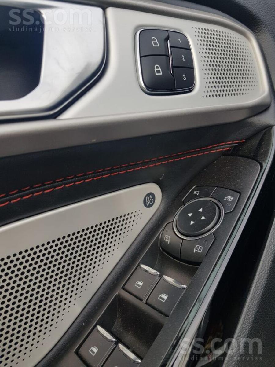 Balts Ford Explorer 2023 Kuldīga, ar dzinēja tilpumu 3.00 L un nobraukumu 100 tūkst. km par 40535 €, foto 10 vietnē AUTOMOTO.COM.LV
