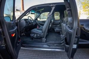 Melns Ford F-150 2000 Liepāja, ar dzinēja tilpumu 5.40 L un nobraukumu 223 tūkst. km par 14444 €, foto 15 vietnē AUTOMOTO.COM.LV