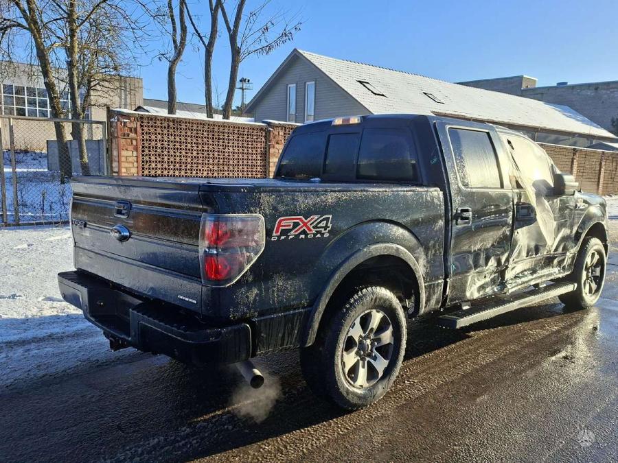 Melns Ford F-150 2014 Alīta, ar dzinēja tilpumu 5.00 L un nobraukumu 320 tūkst. km par 9150 €, foto 10 vietnē AUTOMOTO.COM.LV