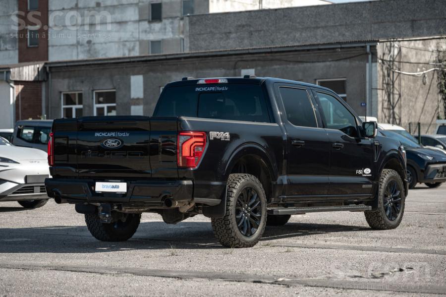 Melns Ford F-150 2025 Rīga, ar dzinēja tilpumu 3.50 L un nobraukumu 15 tūkst. km par 74990 €, foto 7 vietnē AUTOMOTO.COM.LV