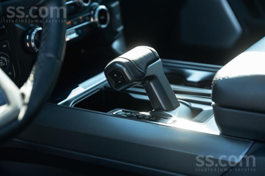 Melns Ford F-150 2025 Rīga, ar dzinēja tilpumu 3.50 L un nobraukumu 15 tūkst. km par 74990 €, foto 13 vietnē AUTOMOTO.COM.LV
