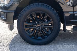 Melns Ford F-150 2025 Rīga, ar dzinēja tilpumu 3.50 L un nobraukumu 15 tūkst. km par 74990 €, foto 31 vietnē AUTOMOTO.COM.LV