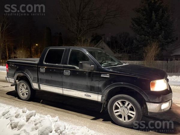 Melns Ford F-150 2004 Daugavpils, ar dzinēja tilpumu 5.40 L un nobraukumu 216 tūkst. km par 10000 €, foto 1 vietnē AUTOMOTO.COM.LV
