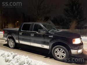 Melns Ford F-150 2004 Daugavpils, ar dzinēja tilpumu 5.40 L un nobraukumu 216 tūkst. km par 10000 €, foto  vietnē AUTOMOTO.COM.LV