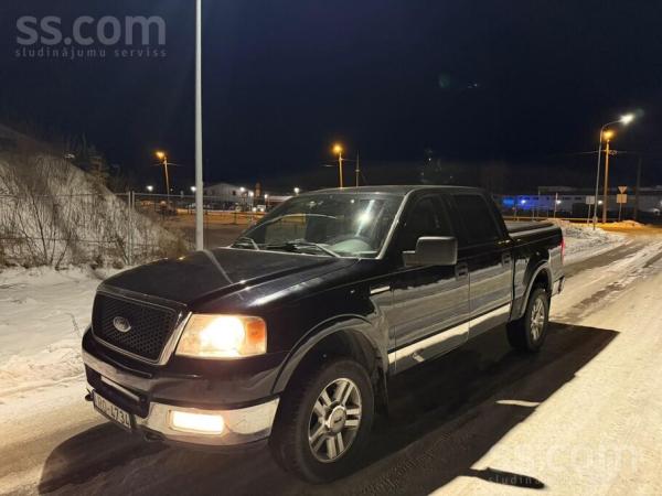 Melns Ford F-150 2004 Daugavpils, ar dzinēja tilpumu 5.40 L un nobraukumu 216 tūkst. km par 10000 €, foto 3 vietnē AUTOMOTO.COM.LV