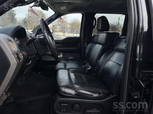 Black Ford F-150 2004 in Riga, with an engine capacity of 5.40 L and mileage of 0 thousand km for 7490 €, photo 12 on AUTOMOTO.COM.LV