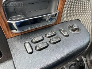 Black Ford F-150 2004 in Riga, with an engine capacity of 5.40 L and mileage of 0 thousand km for 7490 €, photo 15 on AUTOMOTO.COM.LV