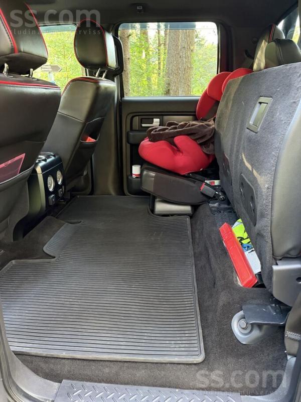 Melns Ford F-150 2013 Rīga, ar dzinēja tilpumu 3.50 L un nobraukumu 277 tūkst. km par 14900 €, foto 8 vietnē AUTOMOTO.COM.LV