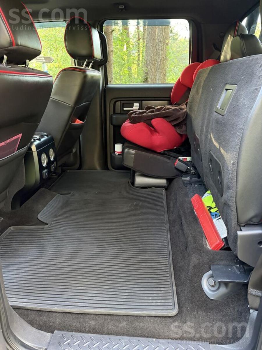 Melns Ford F-150 2013 Rīga, ar dzinēja tilpumu 3.50 L un nobraukumu 277 tūkst. km par 14900 €, foto 9 vietnē AUTOMOTO.COM.LV