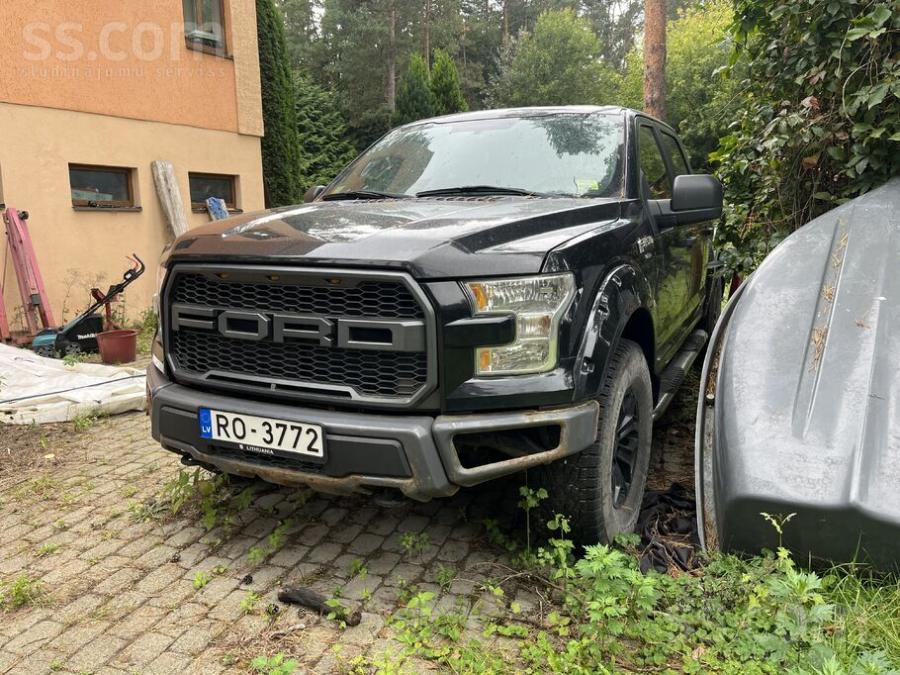 Melns Ford F-150 2015 Rīga, ar dzinēja tilpumu 5.00 L un nobraukumu 93 tūkst. km par 16300 €, foto 3 vietnē AUTOMOTO.COM.LV