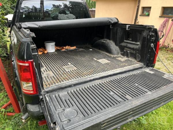 Ford F-150 2015 RÄ«ga vietnÄ Melns Ford F-150 2015 RÄ«ga, ar dzinÄja tilpumu 5.00 L un nobraukumu 93 tÅ«kst. km par 16300 ā¬, foto 7 vietnÄ AUTOMOTO.COM.LV