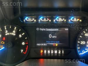 Melns Ford F-150 2015 Rīga, ar dzinēja tilpumu 5.00 L un nobraukumu 93 tūkst. km par 16300 €, foto 10 vietnē AUTOMOTO.COM.LV