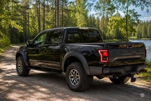 Melns Ford F-150 2018 Panevēža, ar dzinēja tilpumu 3.49 L un nobraukumu 117 tūkst. km par 49000 €, foto 4 vietnē AUTOMOTO.COM.LV