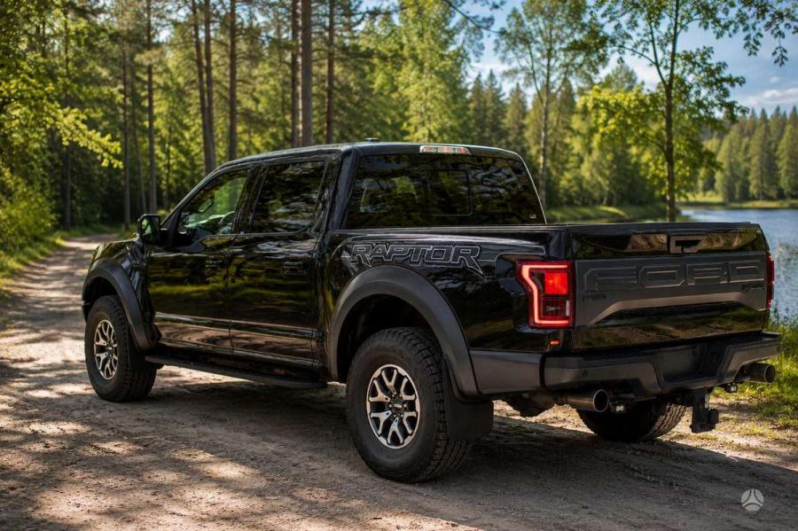 Melns Ford F-150 2018 Panevēža, ar dzinēja tilpumu 3.49 L un nobraukumu 117 tūkst. km par 49000 €, foto 4 vietnē AUTOMOTO.COM.LV