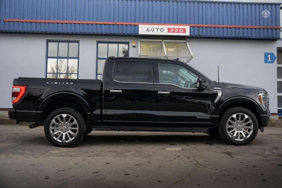 Melns Ford F-150 2021 Kauņa, ar dzinēja tilpumu 3.50 L un nobraukumu 44 tūkst. km par 66800 €, foto 2 vietnē AUTOMOTO.COM.LV