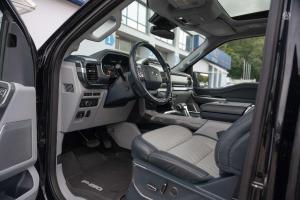 Melns Ford F-150 2021 Kauņa, ar dzinēja tilpumu 3.50 L un nobraukumu 44 tūkst. km par 66800 €, foto 3 vietnē AUTOMOTO.COM.LV