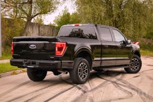 Black Ford F-150 2022 in Riga, with an engine capacity of 3.50 L and mileage of 25 thousand km for 45000 €, photo 6 on AUTOMOTO.COM.LV