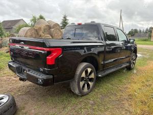 Black Ford F-150 2023 in Kaunas, with an engine capacity of 0.00 L and mileage of 41 thousand km for 41000 €, photo 4 on AUTOMOTO.COM.LV