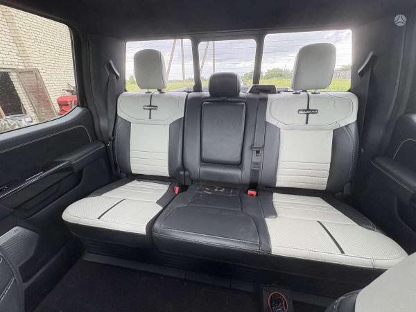 Melns Ford F-150 2023 Kauņa, ar dzinēja tilpumu 0.00 L un nobraukumu 41 tūkst. km par 41000 €, foto 6 vietnē AUTOMOTO.COM.LV
