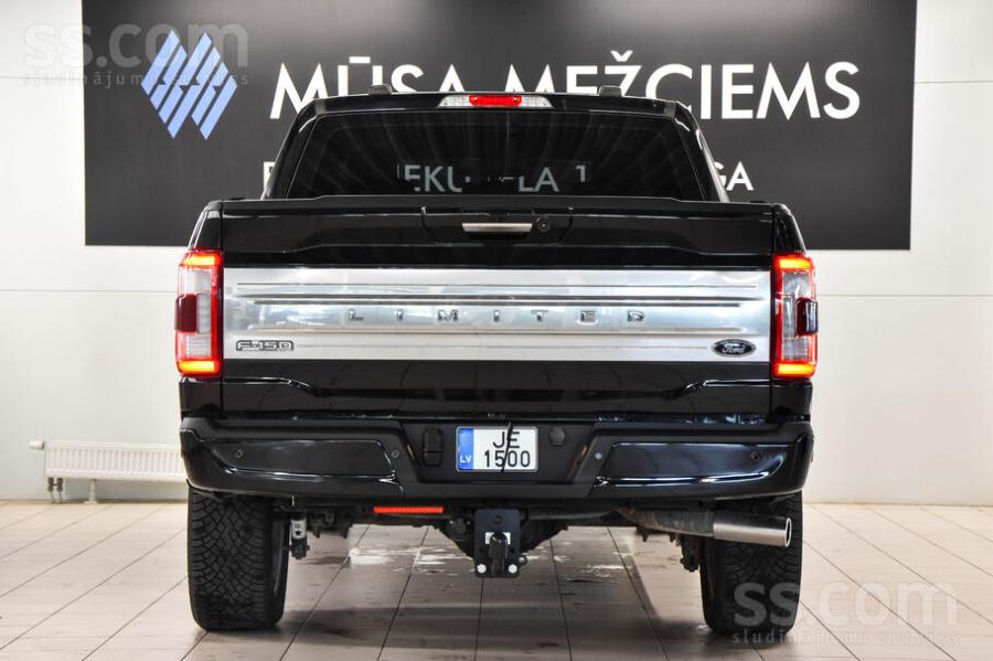 Black Ford F-150 2024 in Riga, with an engine capacity of 3.50 L and mileage of 6 thousand km for 74990 €, photo 6 on AUTOMOTO.COM.LV
