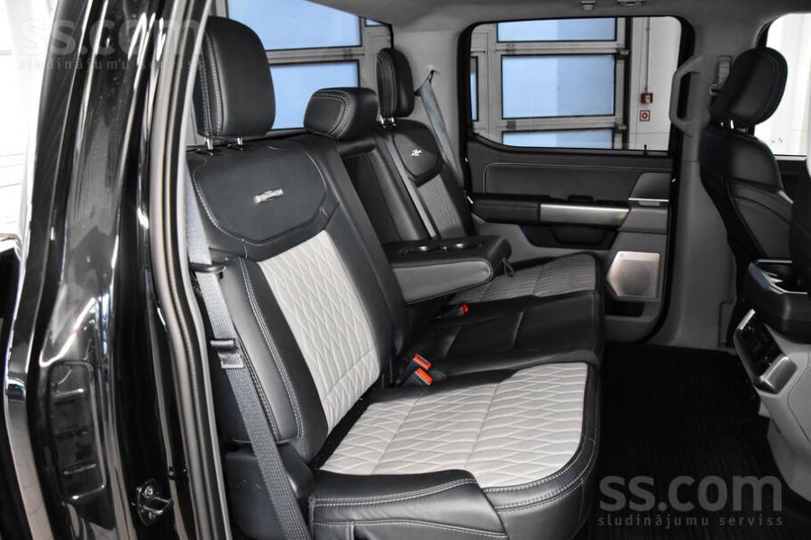 Black Ford F-150 2024 in Riga, with an engine capacity of 3.50 L and mileage of 6 thousand km for 74990 €, photo 13 on AUTOMOTO.COM.LV