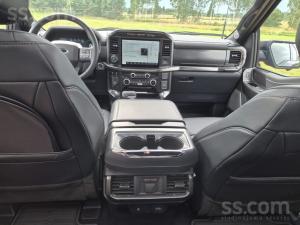 Melns Ford F-150 2025 Rīga, ar dzinēja tilpumu 5.00 L un nobraukumu 42 tūkst. km par 68800 €, foto 8 vietnē AUTOMOTO.COM.LV