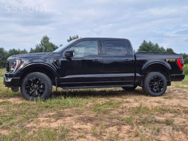 Melns Ford F-150 2025 Rīga, ar dzinēja tilpumu 5.00 L un nobraukumu 42 tūkst. km par 64000 €, foto 1 vietnē AUTOMOTO.COM.LV