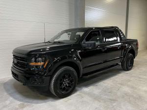 Black Ford F-150 2025 in Klaipeda, with an engine capacity of 2.70 L and mileage of 12 thousand km for 47190 €, photo  on AUTOMOTO.COM.LV