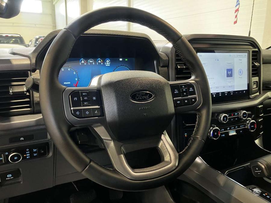 Black Ford F-150 2025 in Klaipeda, with an engine capacity of 2.70 L and mileage of 12 thousand km for 47190 €, photo 14 on AUTOMOTO.COM.LV