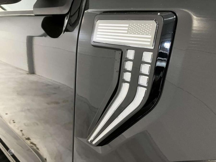 Black Ford F-150 2025 in Klaipeda, with an engine capacity of 2.70 L and mileage of 12 thousand km for 47190 €, photo 29 on AUTOMOTO.COM.LV