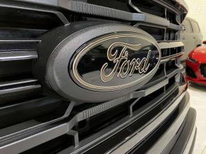 Black Ford F-150 2025 in Klaipeda, with an engine capacity of 2.70 L and mileage of 12 thousand km for 47190 €, photo 31 on AUTOMOTO.COM.LV