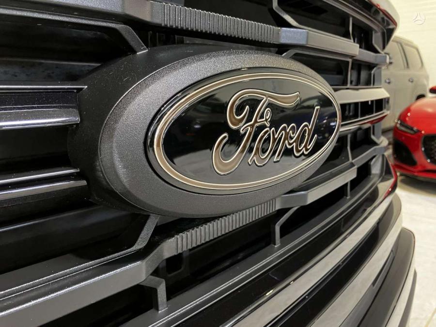 Black Ford F-150 2025 in Klaipeda, with an engine capacity of 2.70 L and mileage of 12 thousand km for 47190 €, photo 31 on AUTOMOTO.COM.LV