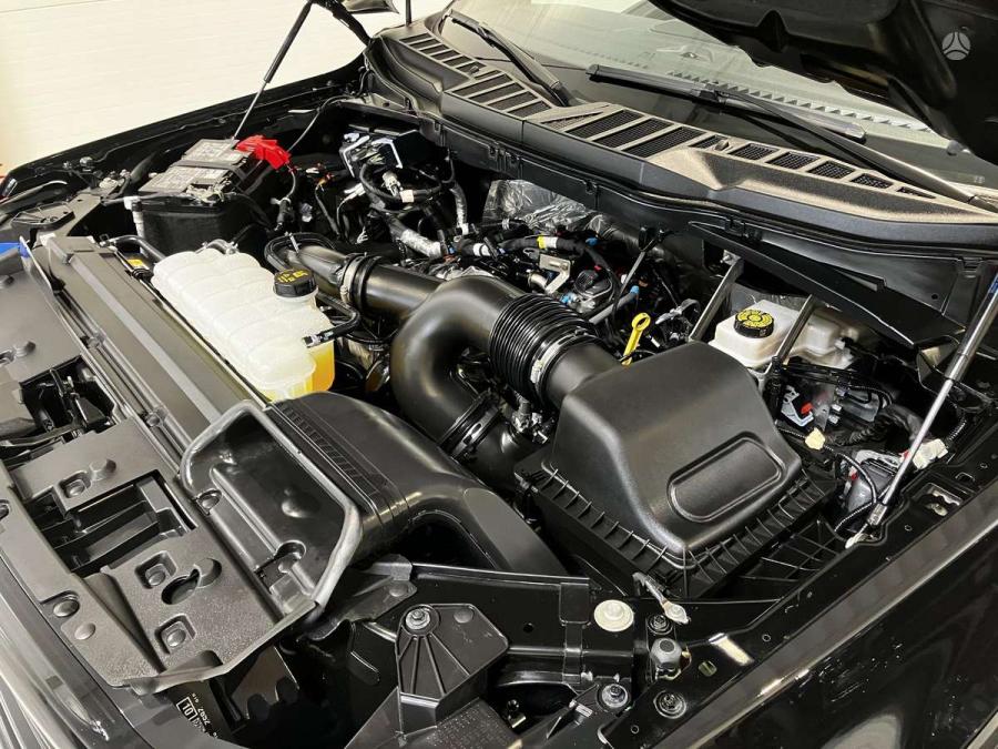 Black Ford F-150 2025 in Klaipeda, with an engine capacity of 2.70 L and mileage of 12 thousand km for 47190 €, photo 35 on AUTOMOTO.COM.LV