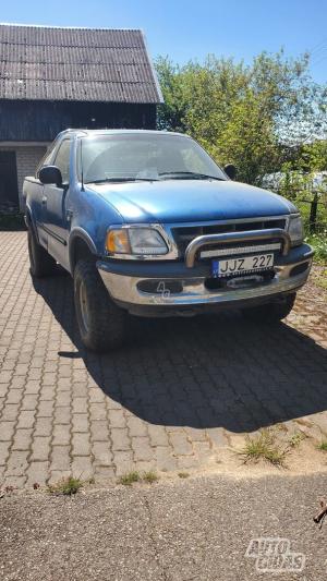 Zils Ford F-150 1998 Lazdijai, ar dzinēja tilpumu 4.20 L un nobraukumu 168 tūkst. km par 3700 €, foto 2 vietnē AUTOMOTO.COM.LV
