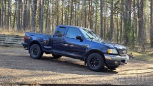 Blue Ford F-150 2001 in Riga, with an engine capacity of 4.60 L and mileage of 114 thousand km for 10900 €, photo  on AUTOMOTO.COM.LV