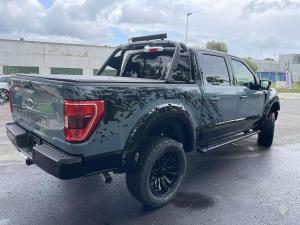 Blue Ford F-150 2023 in Siauliai, with an engine capacity of 3.50 L and mileage of 13 thousand km for 50820 €, photo 18 on AUTOMOTO.COM.LV