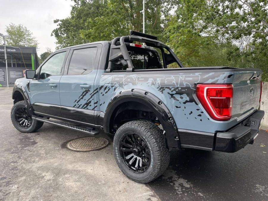 Blue Ford F-150 2023 in Siauliai, with an engine capacity of 3.50 L and mileage of 13 thousand km for 50820 €, photo 21 on AUTOMOTO.COM.LV