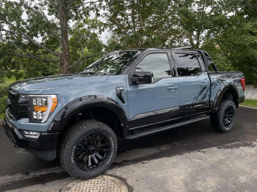 Blue Ford F-150 2023 in Siauliai, with an engine capacity of 3.50 L and mileage of 13 thousand km for 50820 €, photo 25 on AUTOMOTO.COM.LV