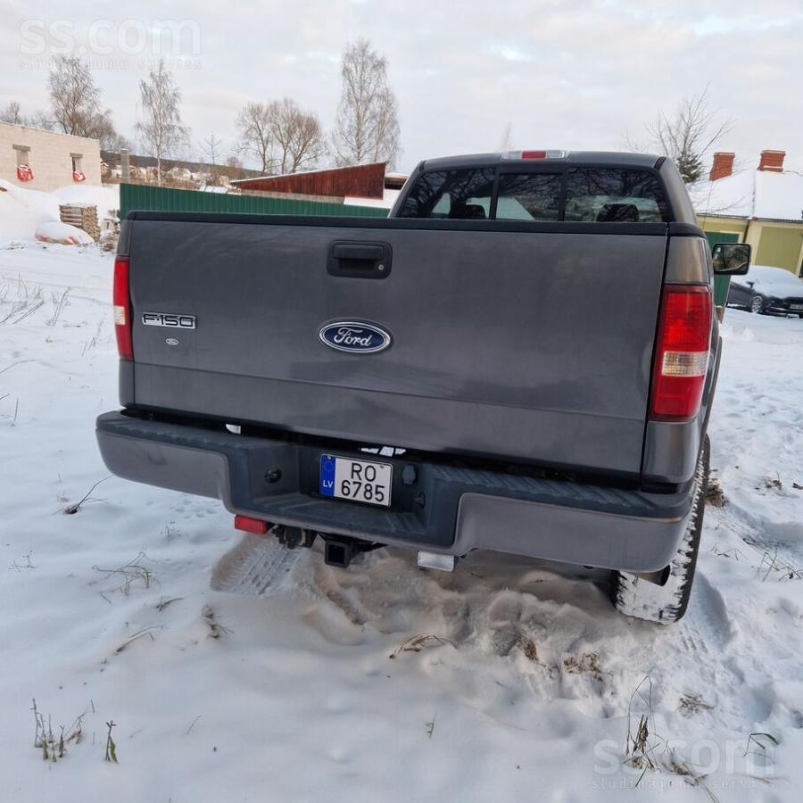 Pelēks Ford F-150 2004 Daugavpils, ar dzinēja tilpumu 5.40 L un nobraukumu 93 tūkst. km par 10990 €, foto 5 vietnē AUTOMOTO.COM.LV
