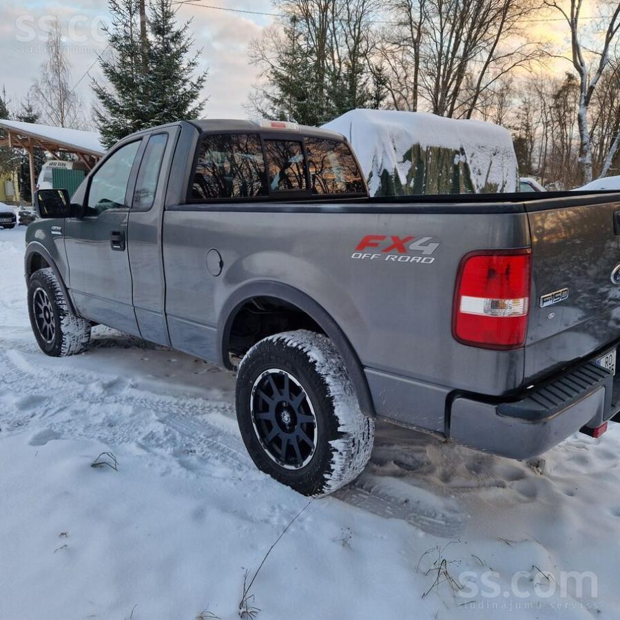 Pelēks Ford F-150 2004 Daugavpils, ar dzinēja tilpumu 5.40 L un nobraukumu 93 tūkst. km par 10990 €, foto 6 vietnē AUTOMOTO.COM.LV