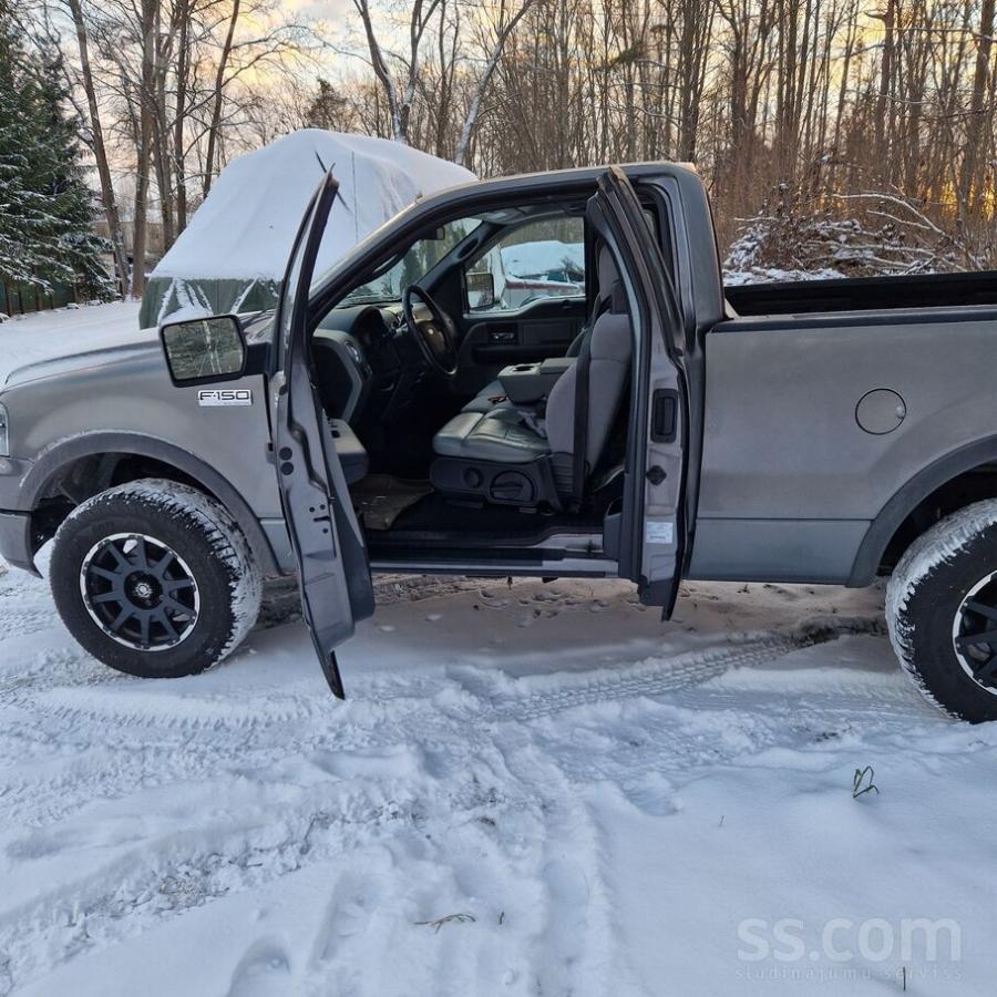 Pelēks Ford F-150 2004 Daugavpils, ar dzinēja tilpumu 5.40 L un nobraukumu 93 tūkst. km par 10990 €, foto 9 vietnē AUTOMOTO.COM.LV