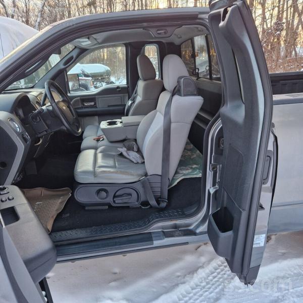 Pelēks Ford F-150 2004 Daugavpils, ar dzinēja tilpumu 5.40 L un nobraukumu 93 tūkst. km par 10990 €, foto 8 vietnē AUTOMOTO.COM.LV