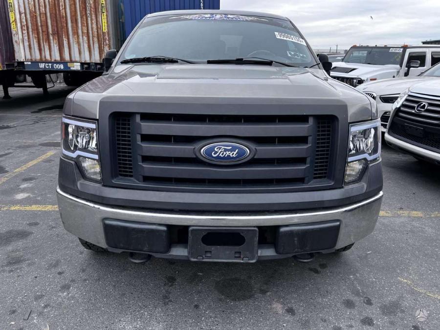 Pelēks Ford F-150 2011 Šauļi, ar dzinēja tilpumu 3.70 L un nobraukumu 345 tūkst. km par 6050 €, foto 1 vietnē AUTOMOTO.COM.LV