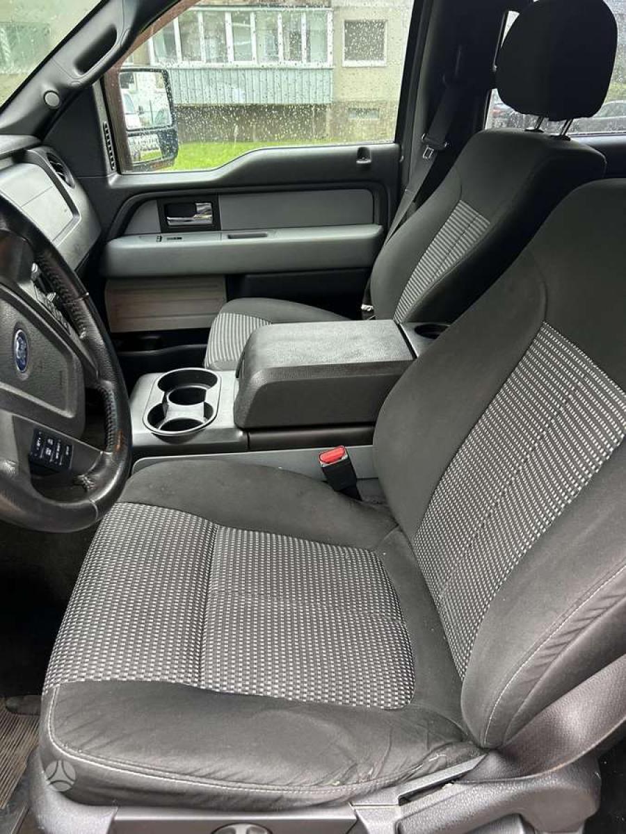 Pelēks Ford F-150 2014 Kauņa, ar dzinēja tilpumu 4.95 L un nobraukumu 356 tūkst. km par 12900 €, foto 8 vietnē AUTOMOTO.COM.LV