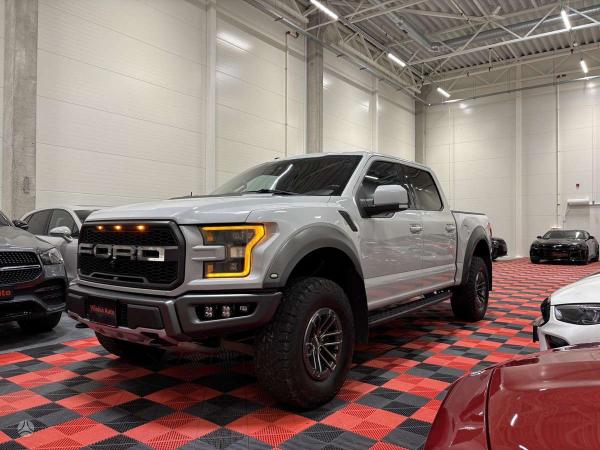 Grey Ford F-150 2017 in Vilnius, with an engine capacity of 3.50 L and mileage of 174 thousand km for 38990 €, photo 1 on AUTOMOTO.COM.LV