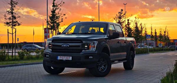Pelēks Ford F-150 2018 Viļņa, ar dzinēja tilpumu 4.95 L un nobraukumu 171 tūkst. km par 33900 €, foto 8 vietnē AUTOMOTO.COM.LV